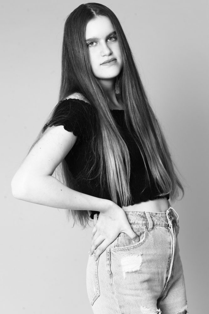 MIA LALUSH - IMAGE MODELS