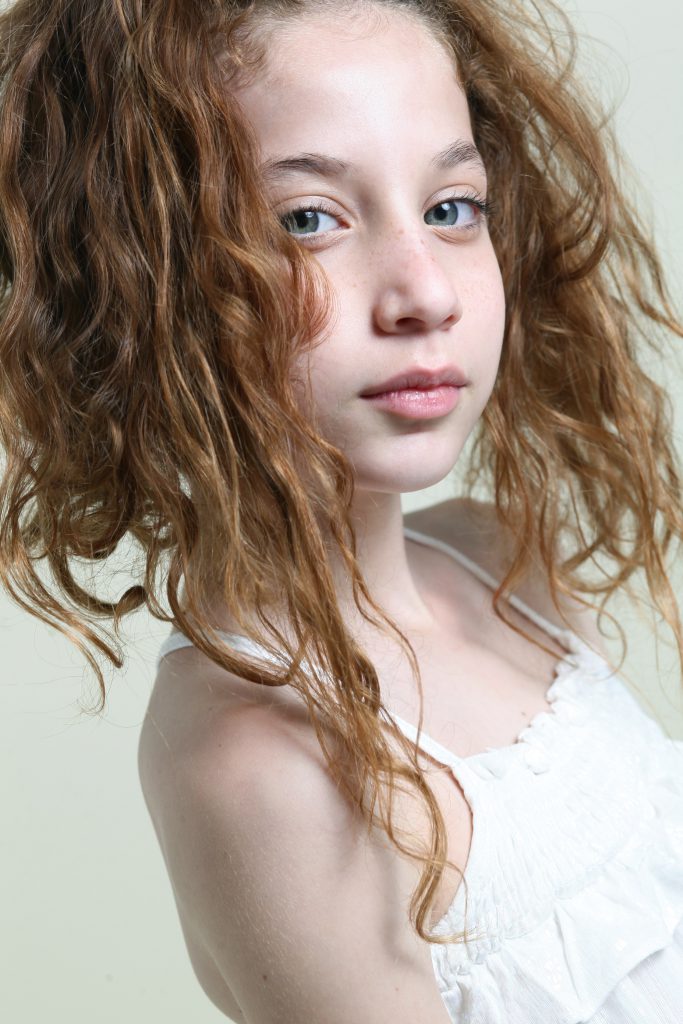 LIAN MIZRACHI - IMAGE MODELS